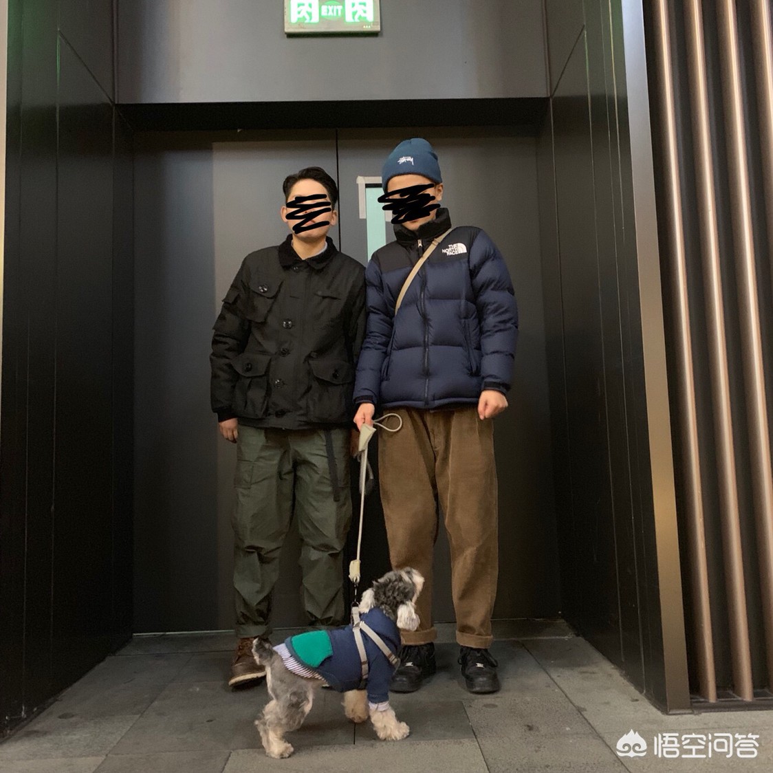 军绿色工装裤是否可以搭配深蓝牛仔外套？有其他可以推荐的款式和颜色吗？ X分子xer的回答 头条问答